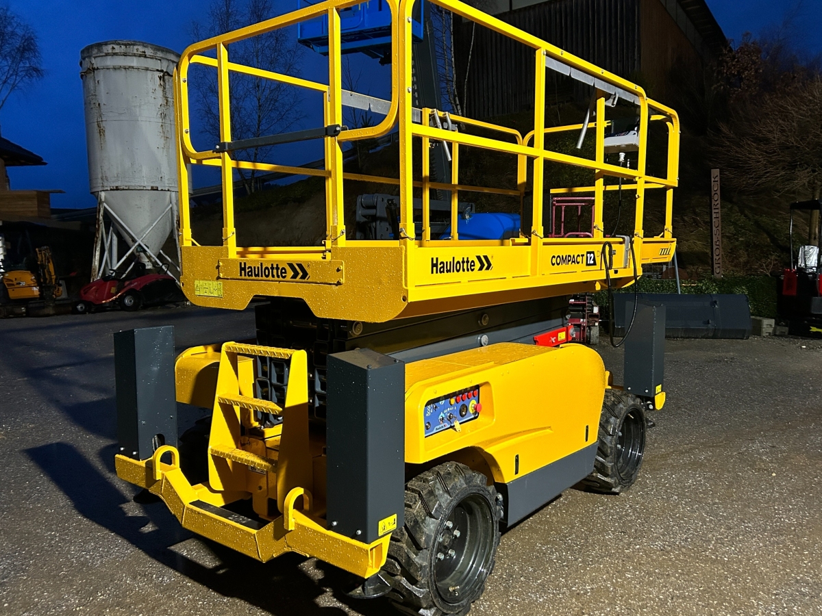 Haulotte Compact 12 DX Arbeitsbühne (177std.) | Wepper Marketplace